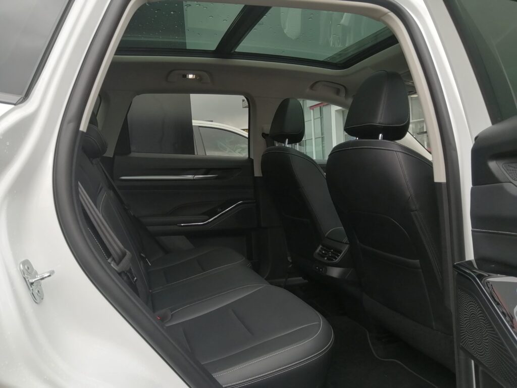 CMH Haval Little Falls HAVAL H6 HEV Back Seat & Panoramic Roof - CMH GWM